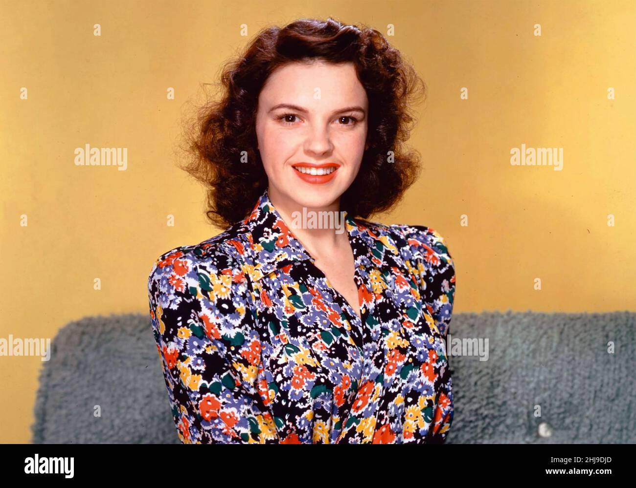 JUDY GARLAND (1922-1969) American film actress about 1940 Stock Photo ...