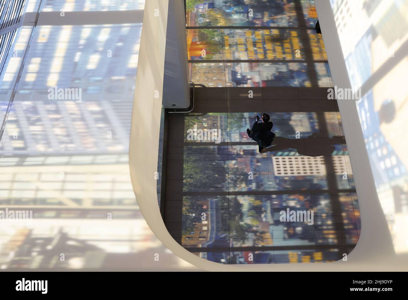 Laguardia terminal b hi-res stock photography and images - Alamy