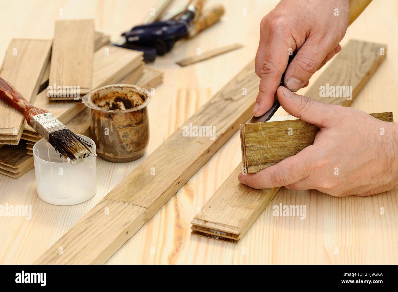 Hands carpenter using chisel hi-res stock photography and images - Alamy