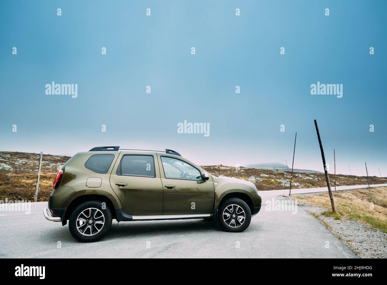 Norway. Car Renault Duster SUV Parked Hardangervidda Scenic Route Road ...
