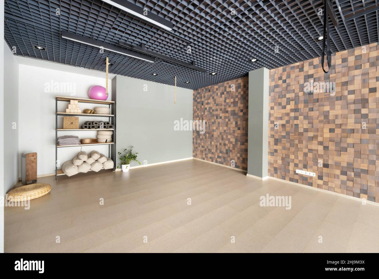 Body storage room hi-res stock photography and images - Alamy