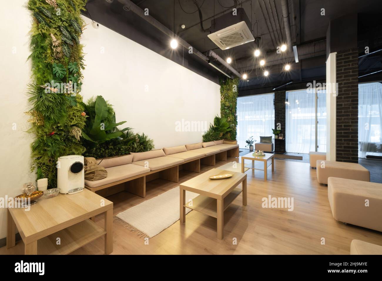 Modern lounge and relaxation room in the fitness center Stock Photo - Alamy