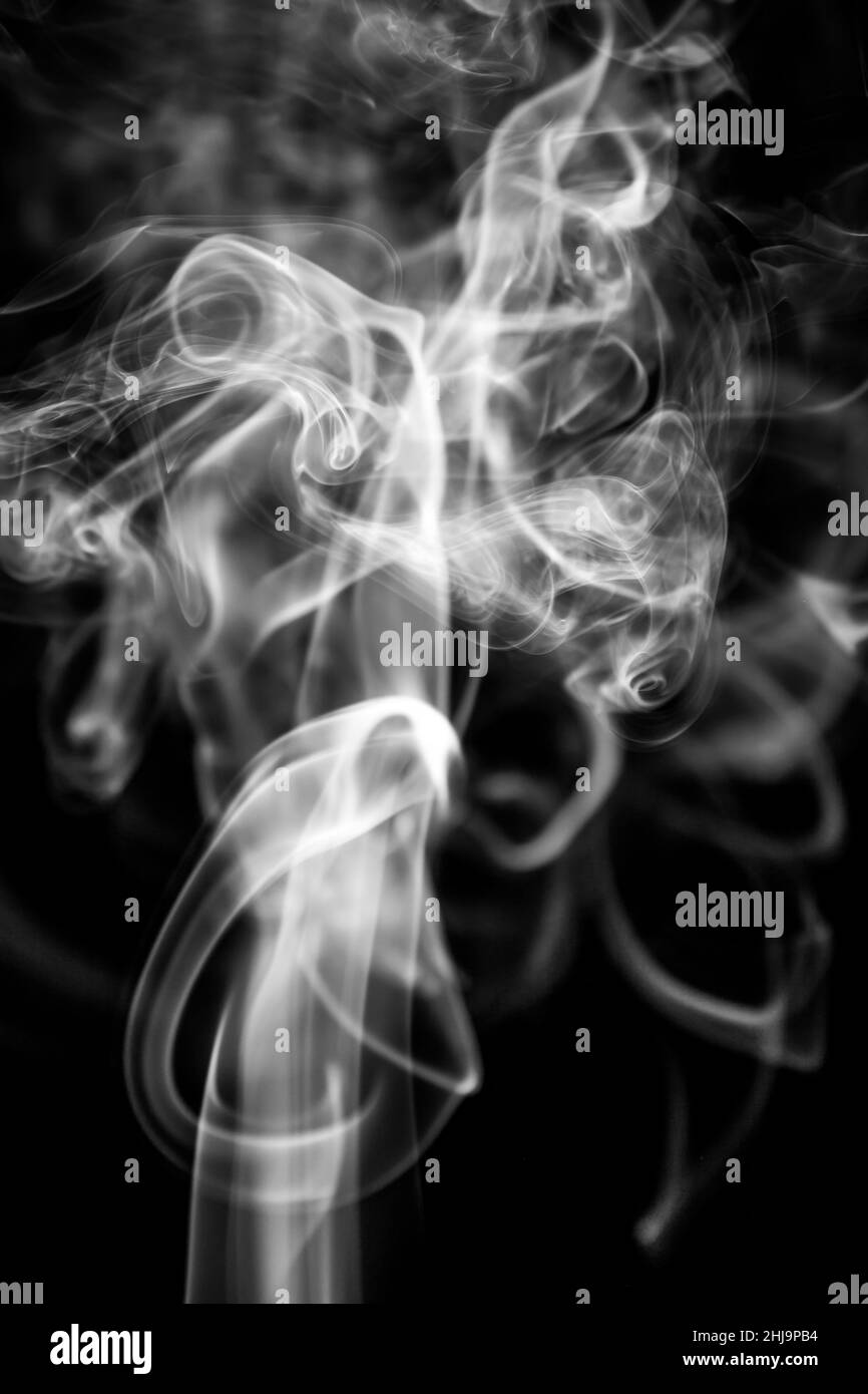 Real closeup black and white smoke vapor texture Stock Photo - Alamy