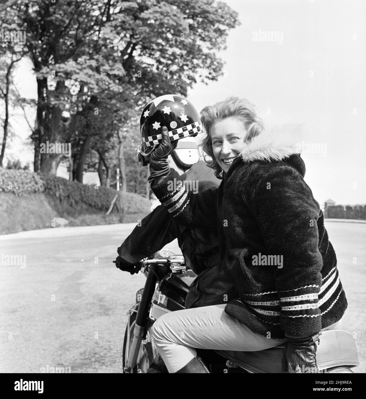 Beryl Swain, motorcycle road racer and the first woman to compete solo ...