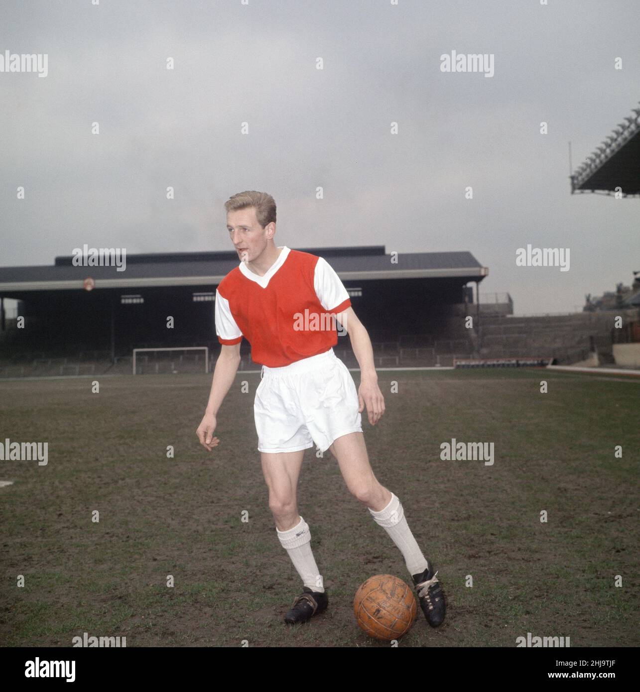 Arsenal footballer George Eastham training at Highbury. Circa 1963 ...