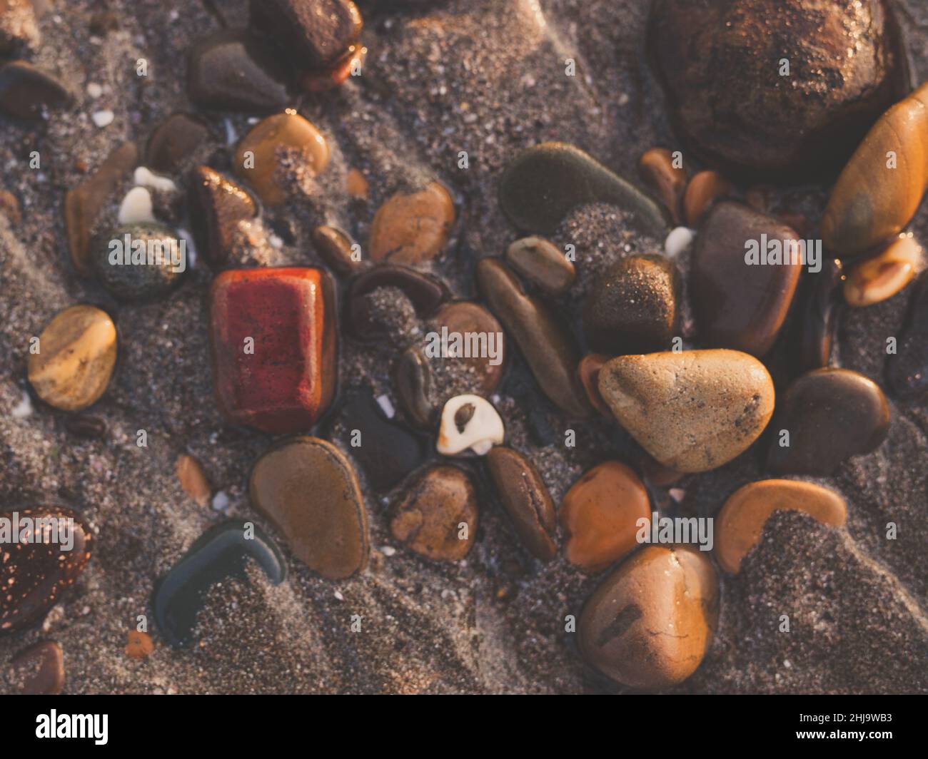 Shiny rocks hi-res stock photography and images - Alamy