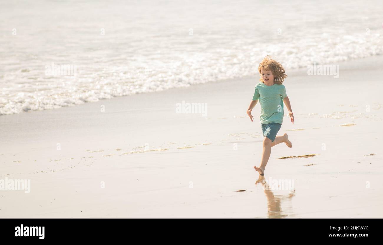 Boy jogging hi-res stock photography and images - Alamy