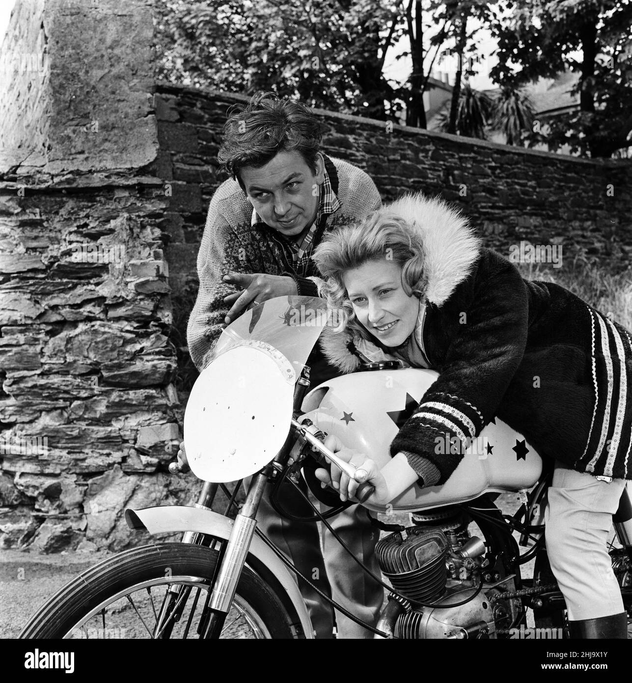 Beryl Swain, motorcycle road racer and the first woman to compete solo ...