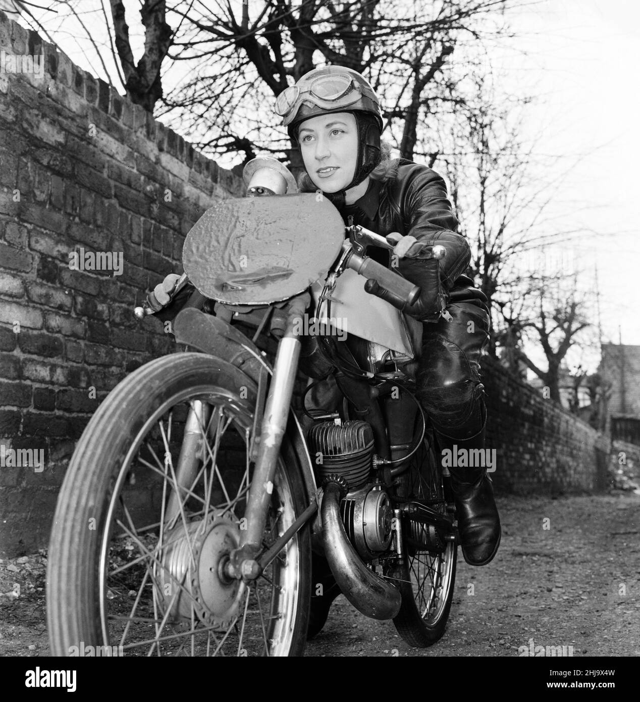 Beryl Swain, housewife and motorcycle road racer from Walthamstow ...