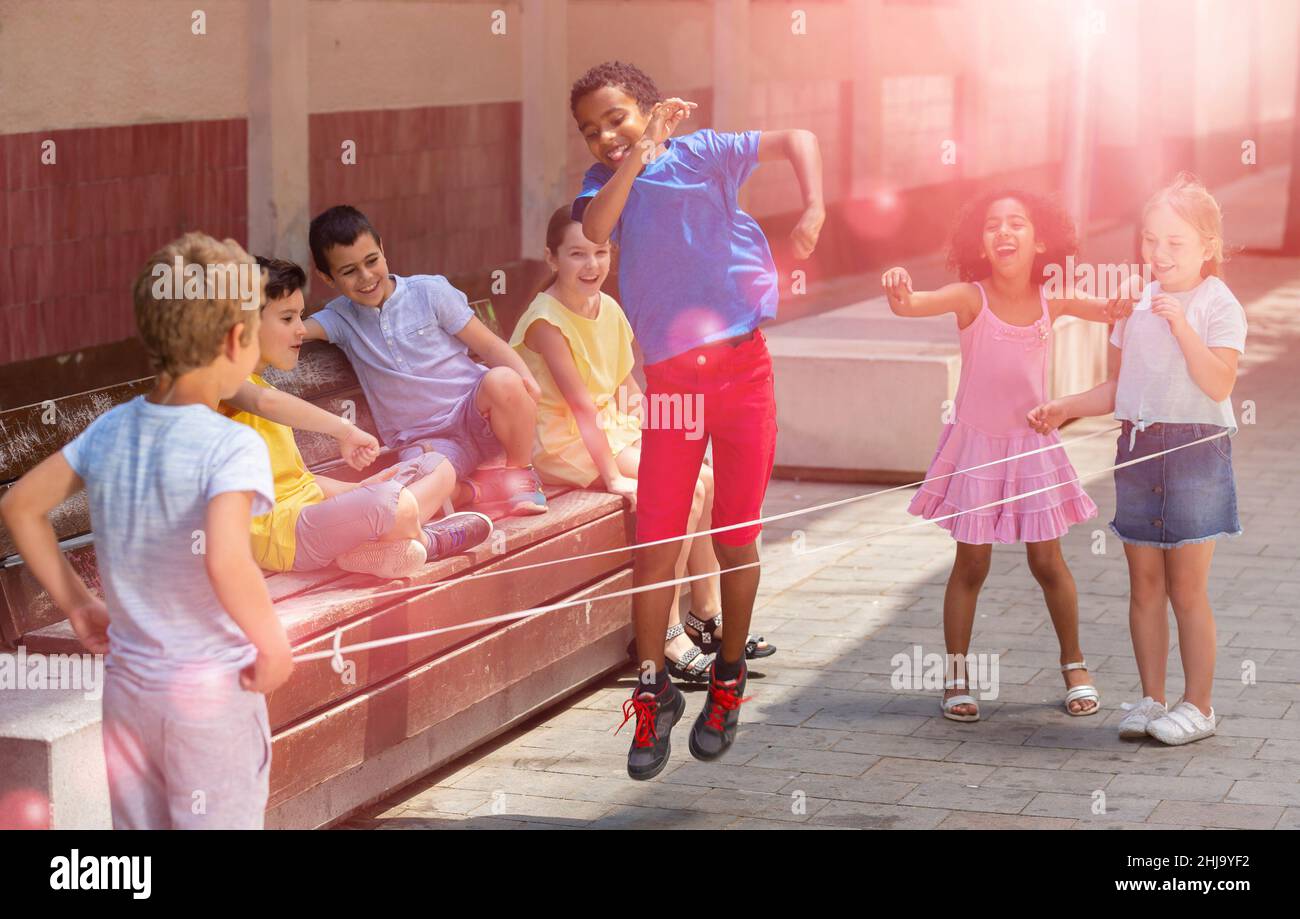 Mexican children playing hi-res stock photography and images - Alamy
