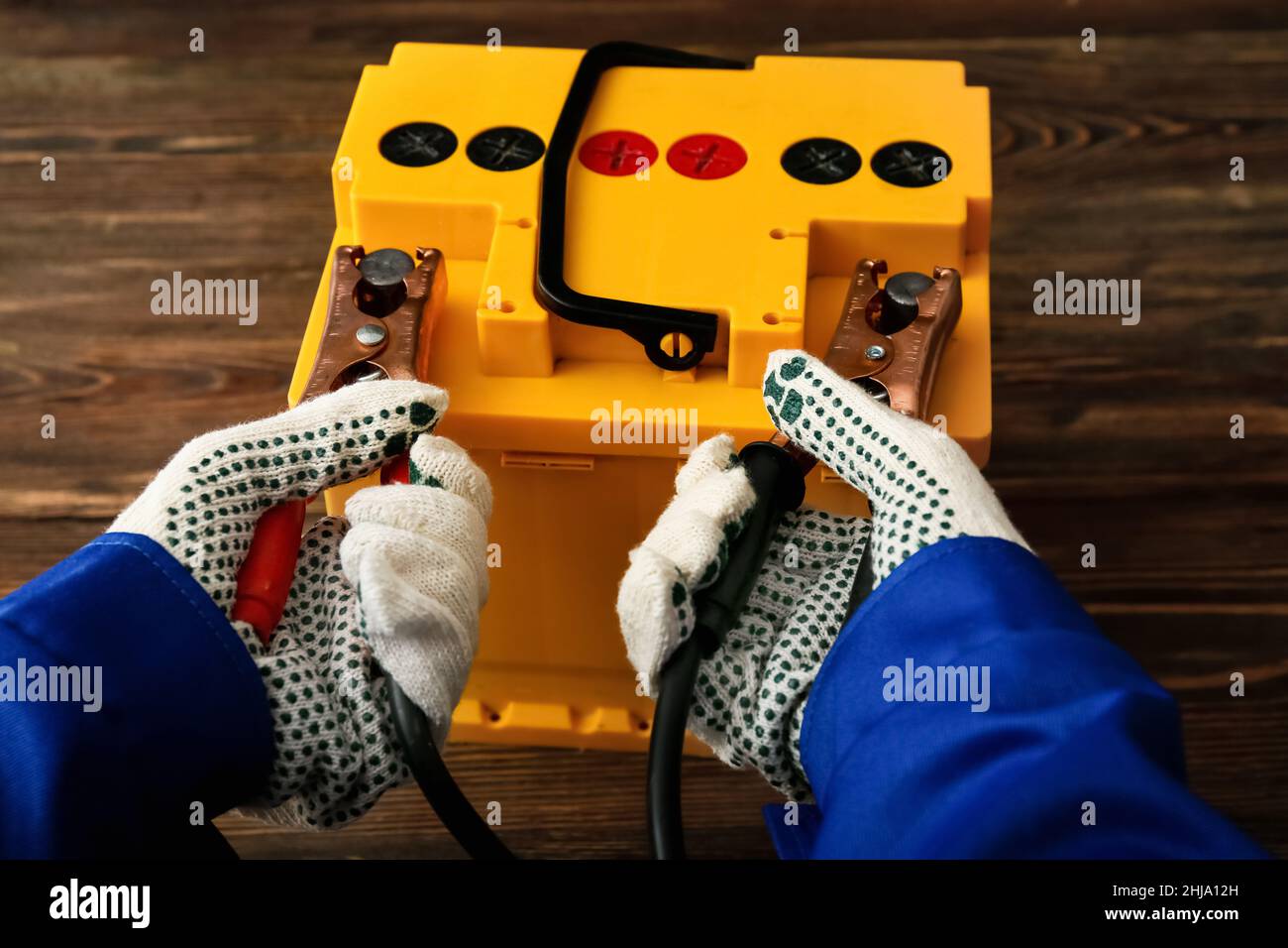 Manual car battery charger hi-res stock photography and images - Alamy