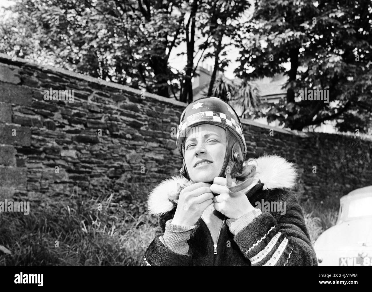 Beryl Swain, motorcycle road racer and the first woman to compete solo ...