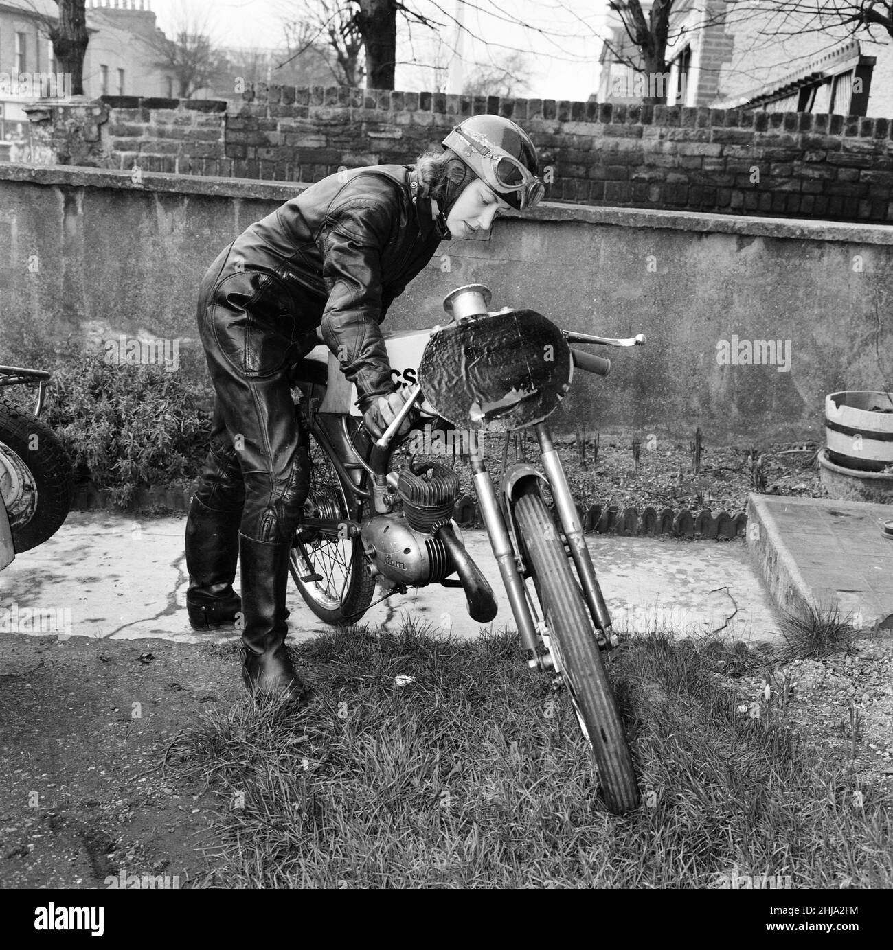 Beryl Swain, housewife and motorcycle road racer from Walthamstow ...