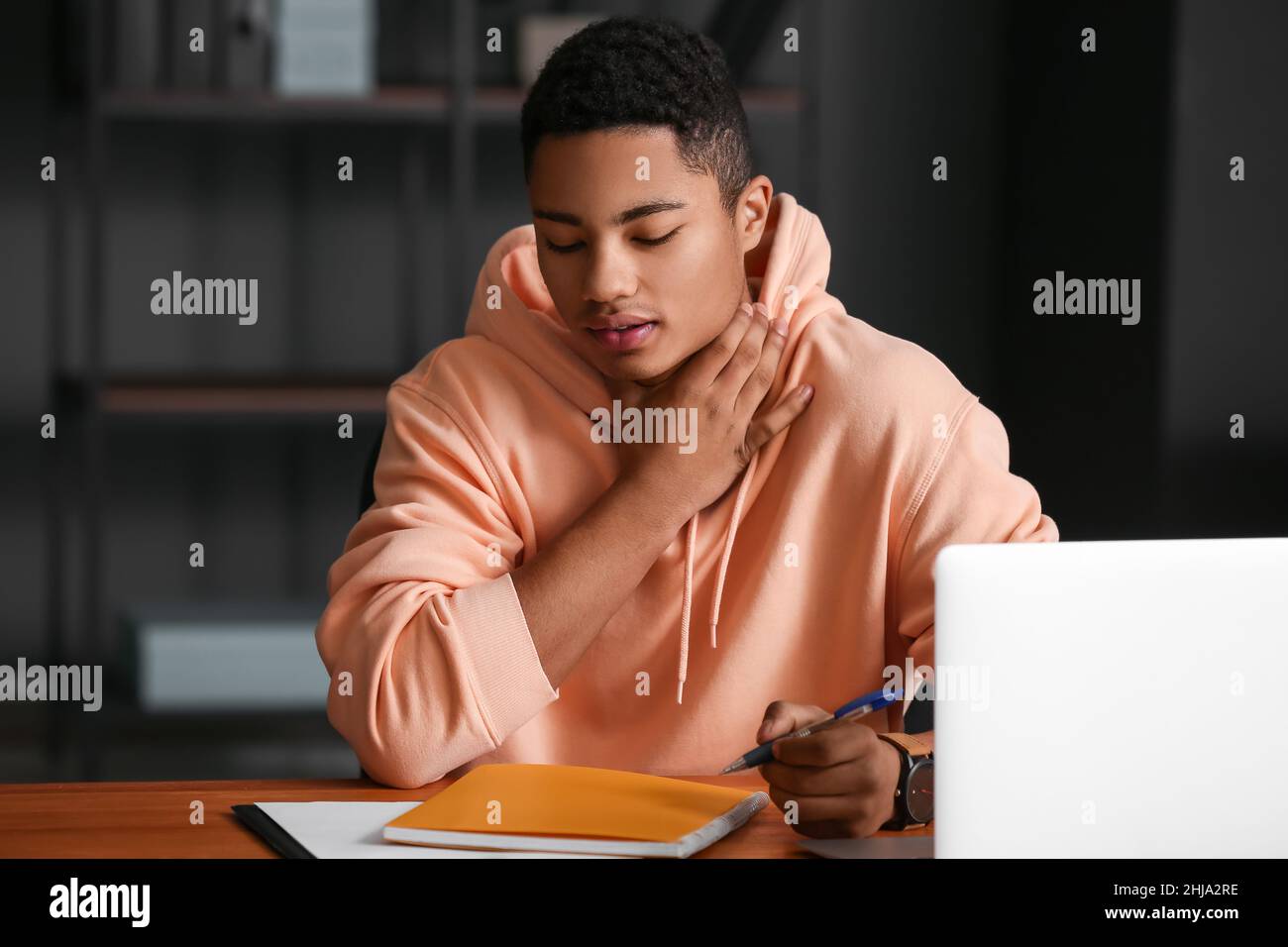 Student tonsillitis hi-res stock photography and images - Alamy