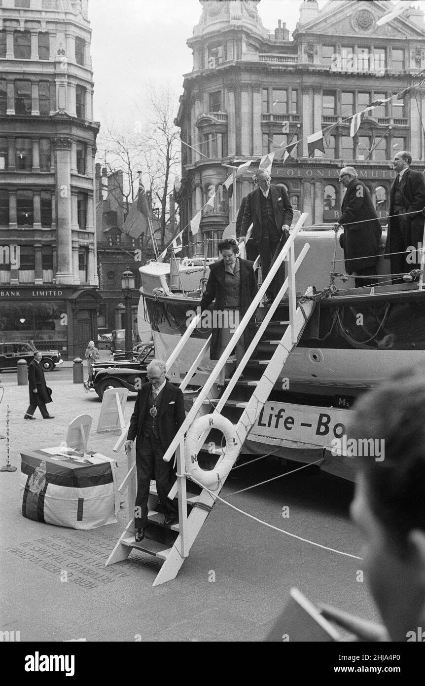 First Lord of the Admiralty Lord Carrington and his wife Lady ...