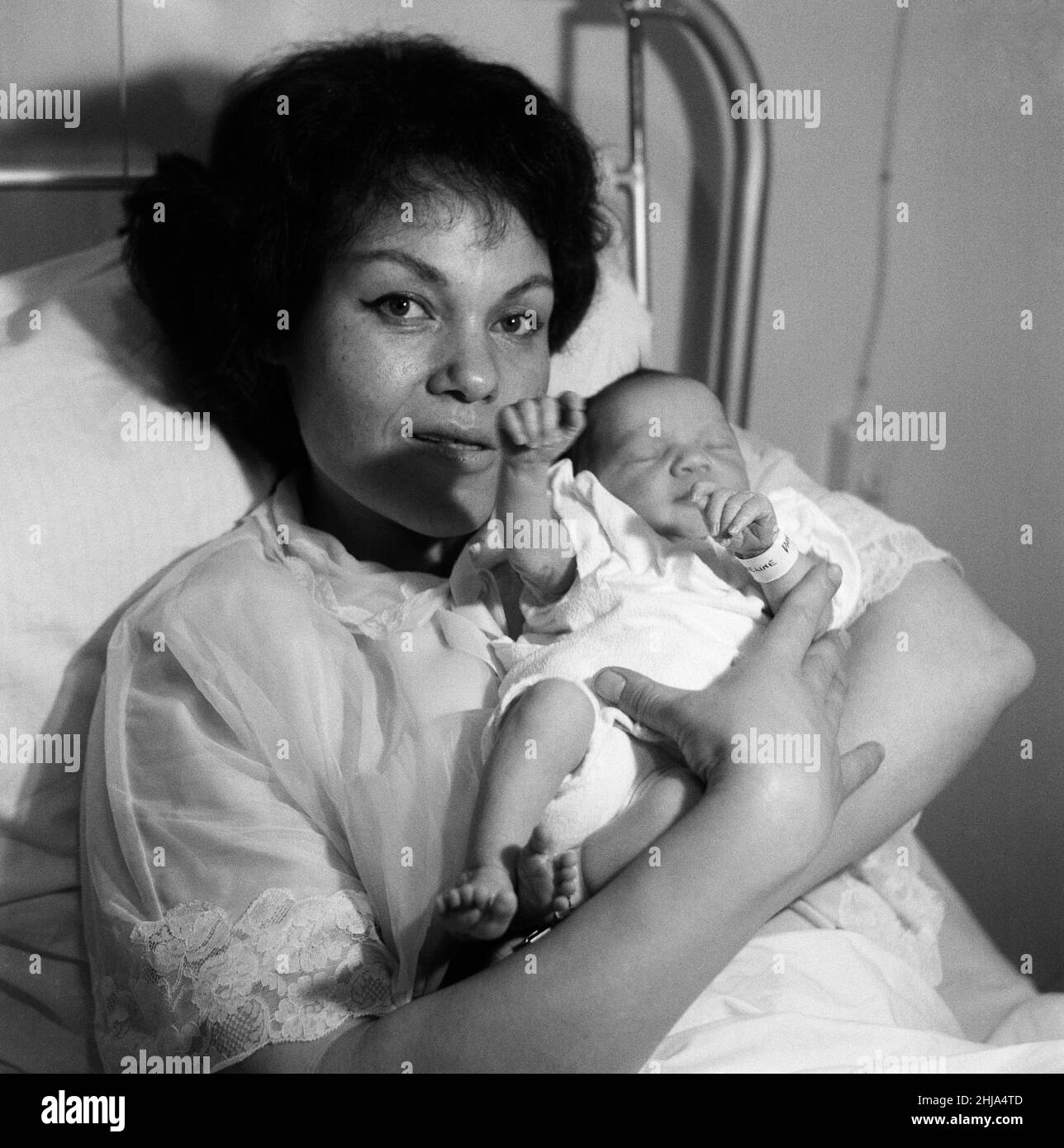 Jazz singer Cleo Laine pictured with her new baby daughter Jaqueline ...