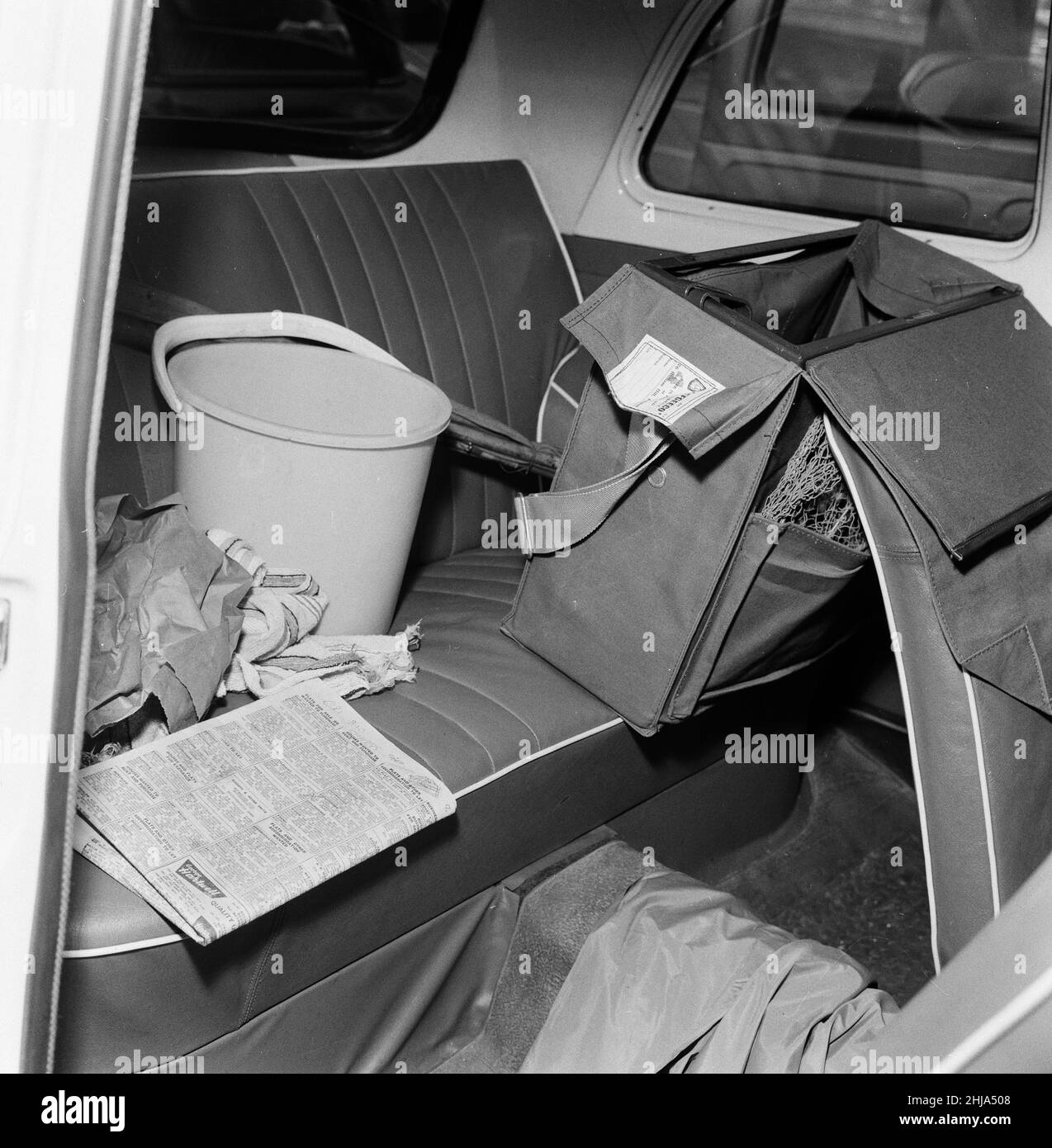 Police car 1960s night hi-res stock photography and images - Alamy
