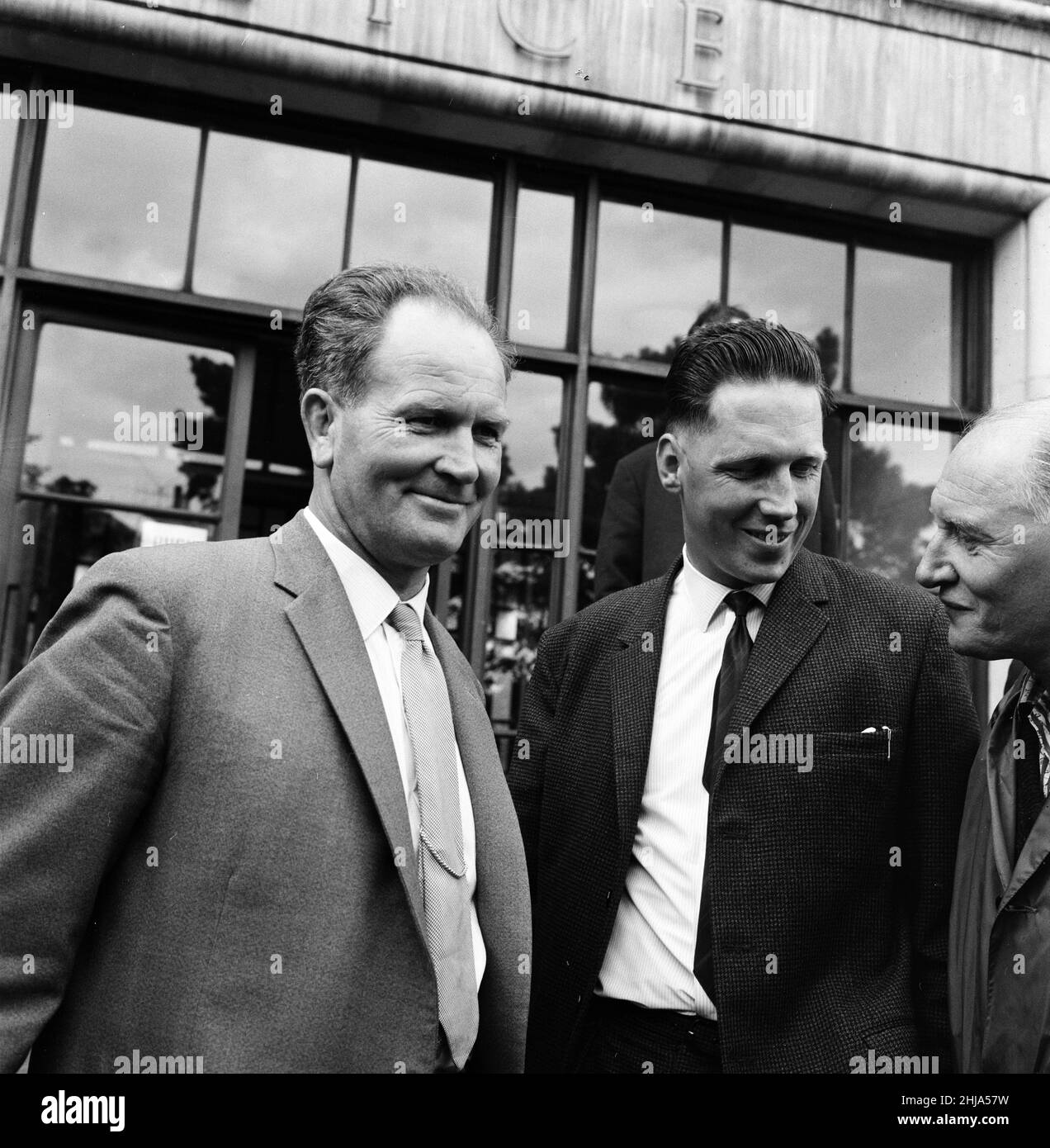 Detective Sergeant Stan Davies 46, and Detective Constable Charlie Case ...