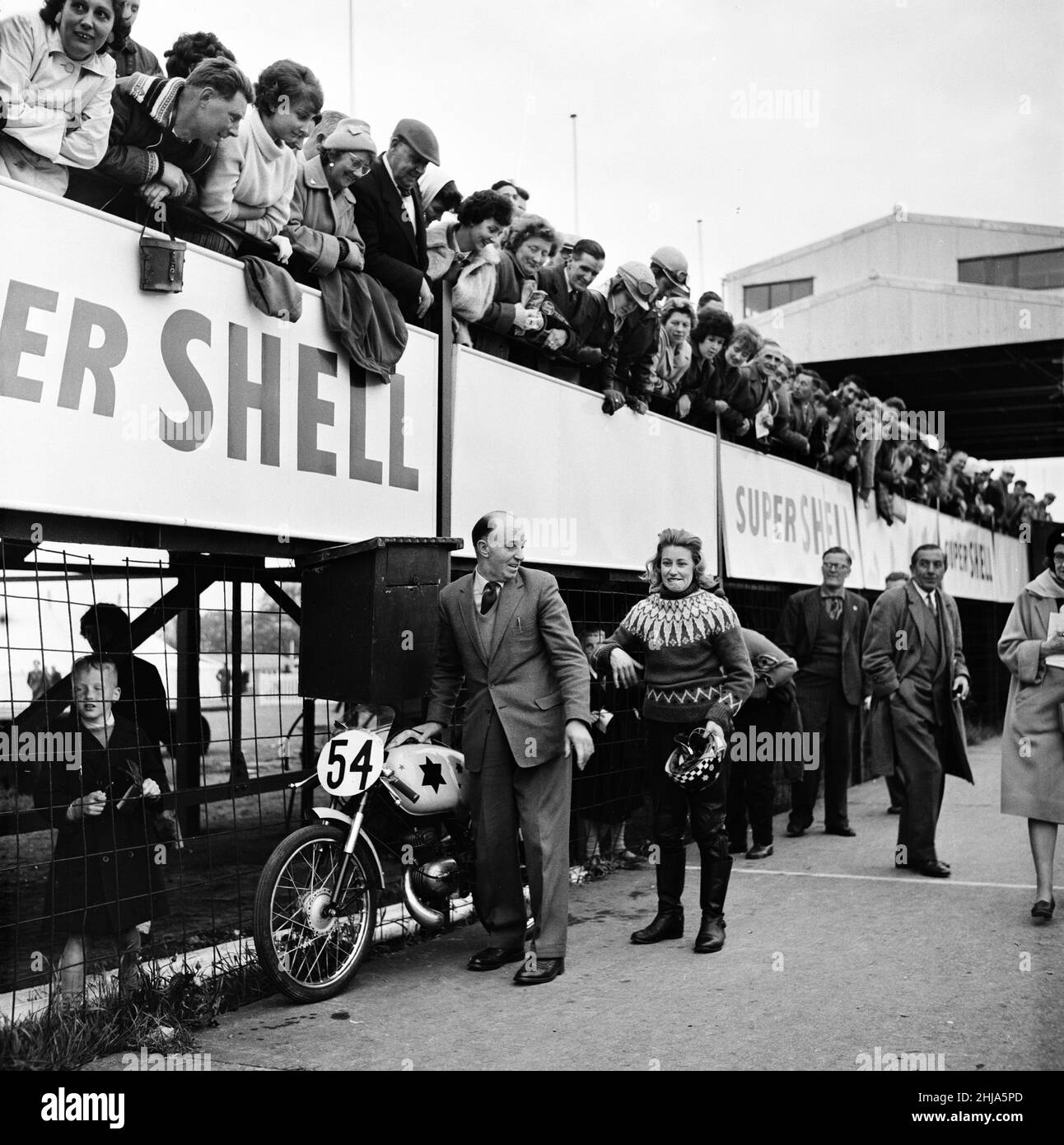 Beryl Swain, motorcycle road racer and the first woman to compete solo ...