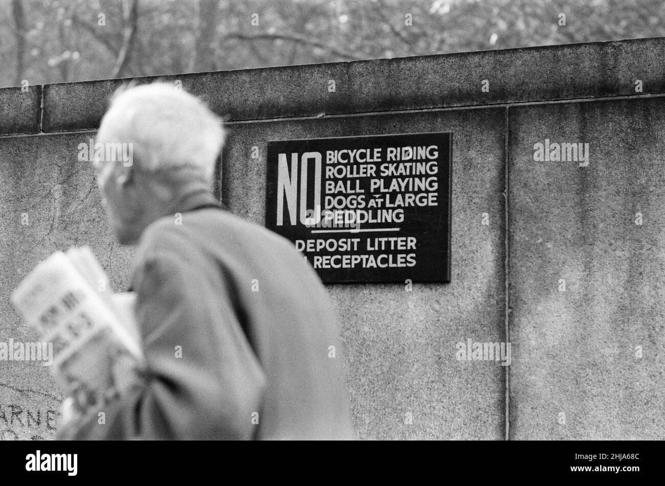 New York Scenes, Thursday 15th October 1964 Stock Photo - Alamy