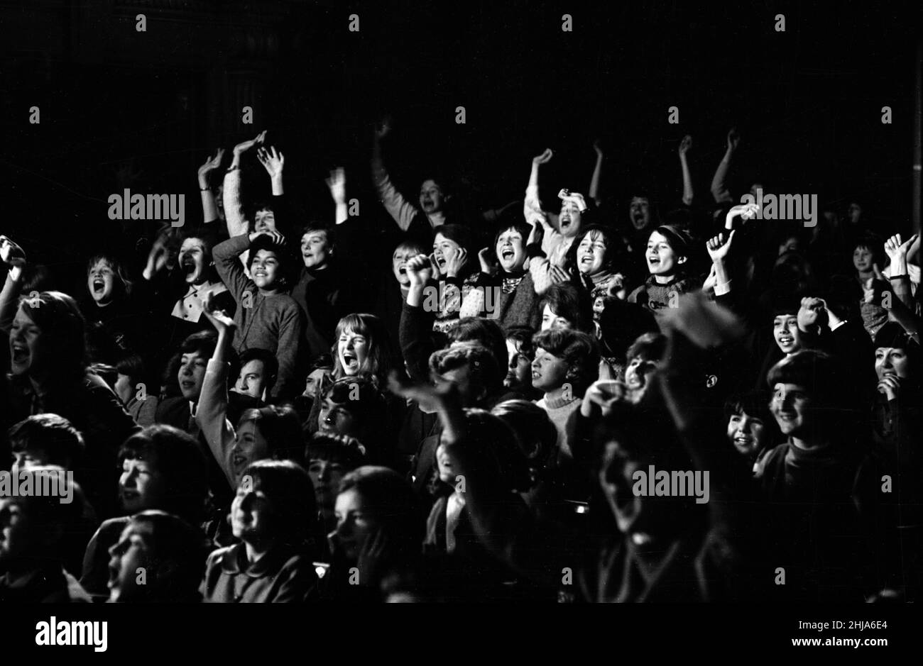 Fans beatles 1960s screaming hi-res stock photography and images - Alamy