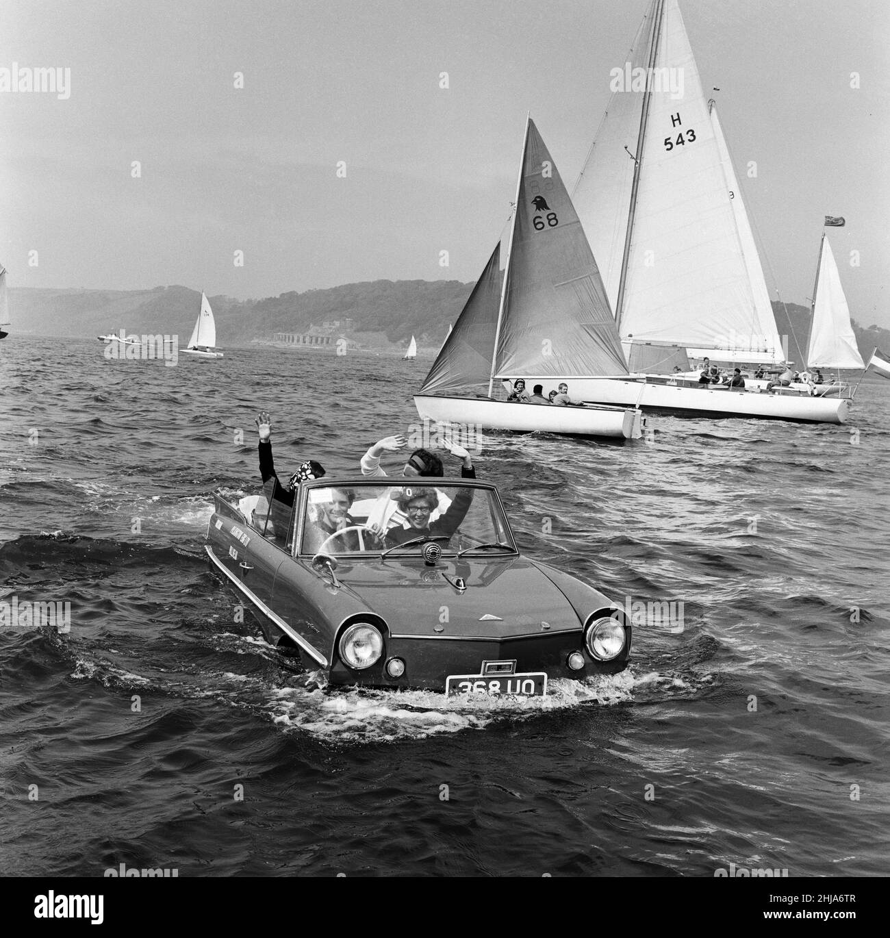 The Observer Trophy Single-handed Trans Atlantic Race. Yachtsmen ...