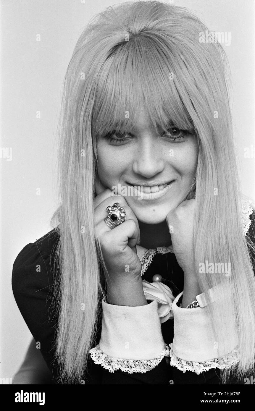 Seventeen year old singer Lynn Annette Ripley better known as Twinkle ...