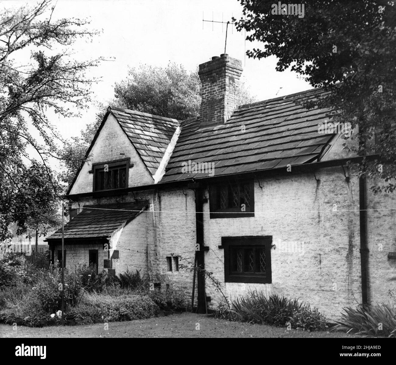 Tuebrook Black and White Stock Photos & Images - Alamy