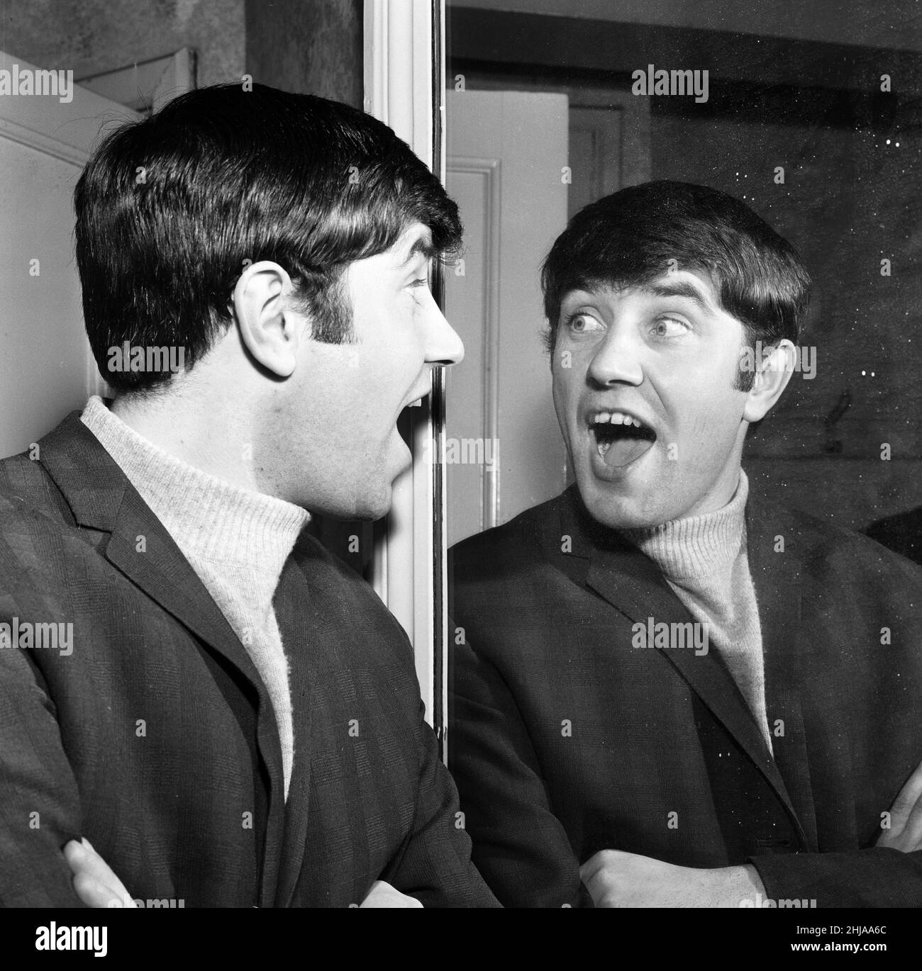 Comedian Jimmy Tarbuck. 22nd December 1964 Stock Photo - Alamy