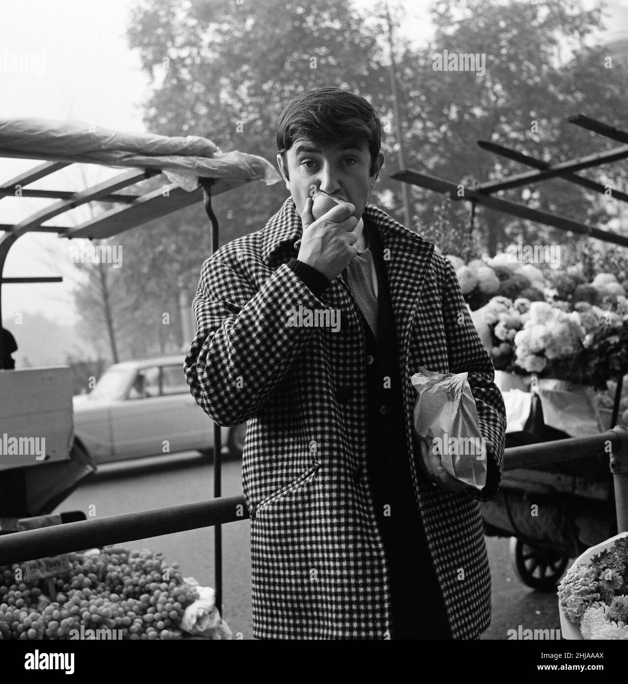 Liverpool comedian, Jimmy Tarbuck, who is in London for a TV series and ...