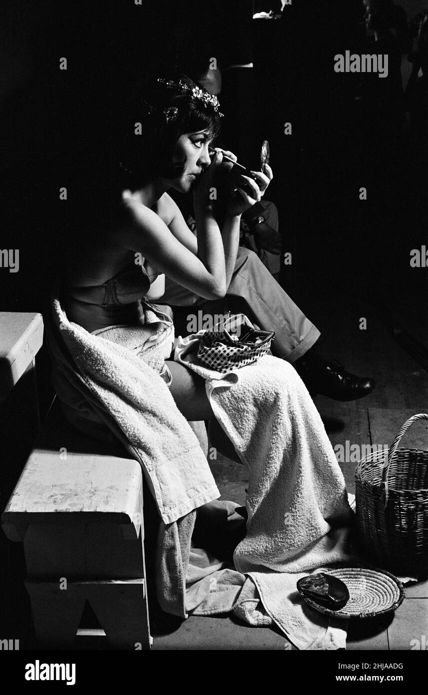 Amanda Barrie on the set of "Carry on Cleo" at Pinewood Studios ...