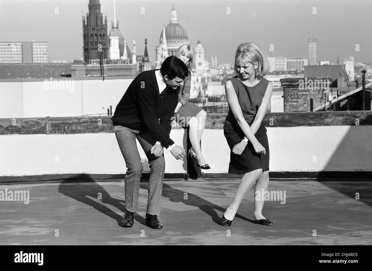 Dancers demonstrate The Ska, a new dance craze hitting the clubs of ...