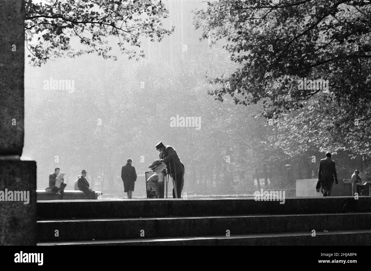 New York Scenes, Thursday 15th October 1964 Stock Photo - Alamy