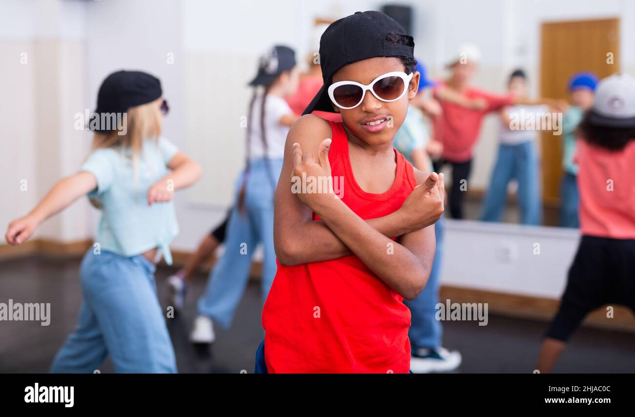 Afro boy hip hop dancer exercising at class Stock Photo - Alamy