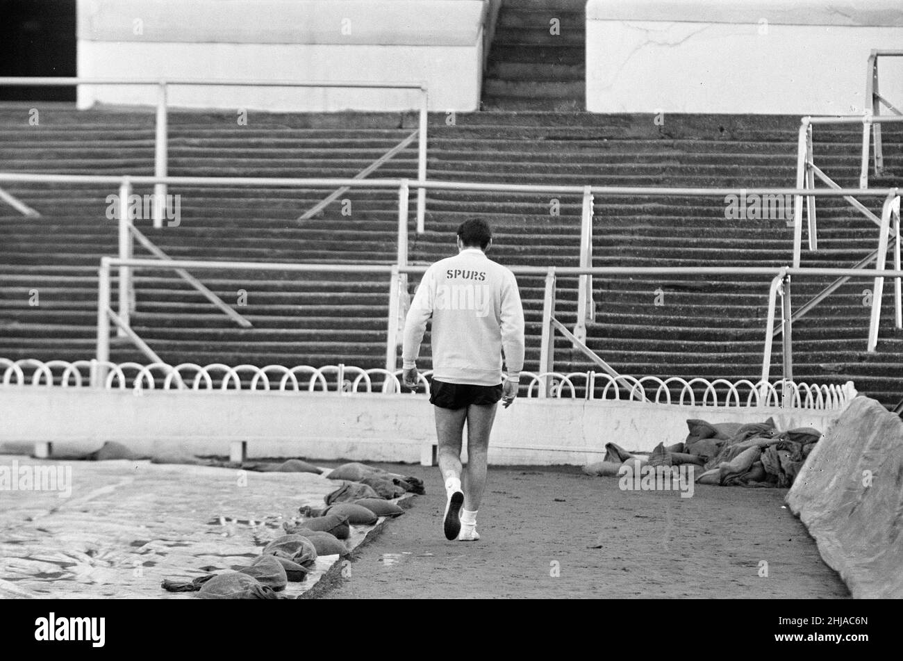 Alan Gilzean, Spurs new signing from Dundee, at a cost of 72,500 pounds ...