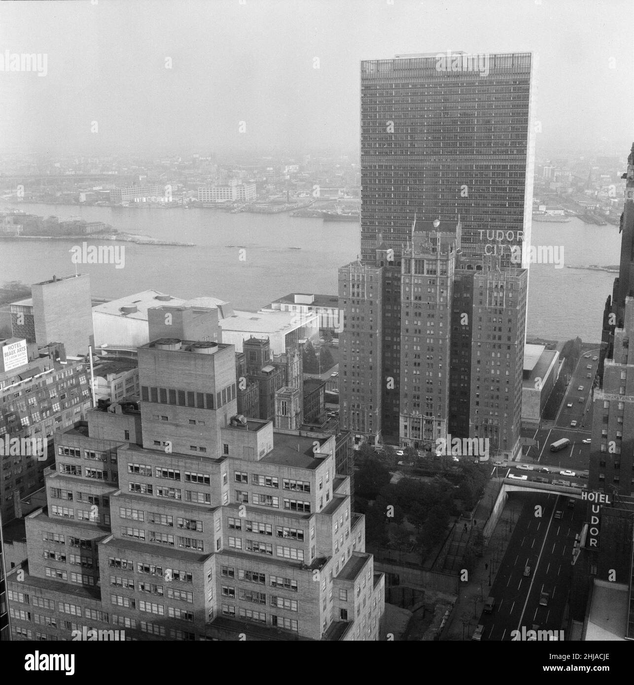 New York Scenes, Thursday 15th October 1964 Stock Photo - Alamy