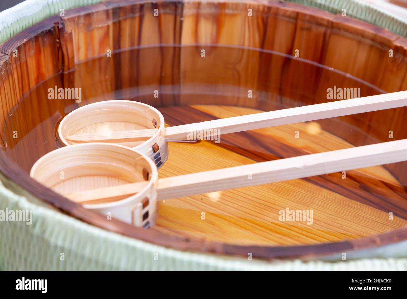 Japan wooden ladles hi-res stock photography and images - Alamy