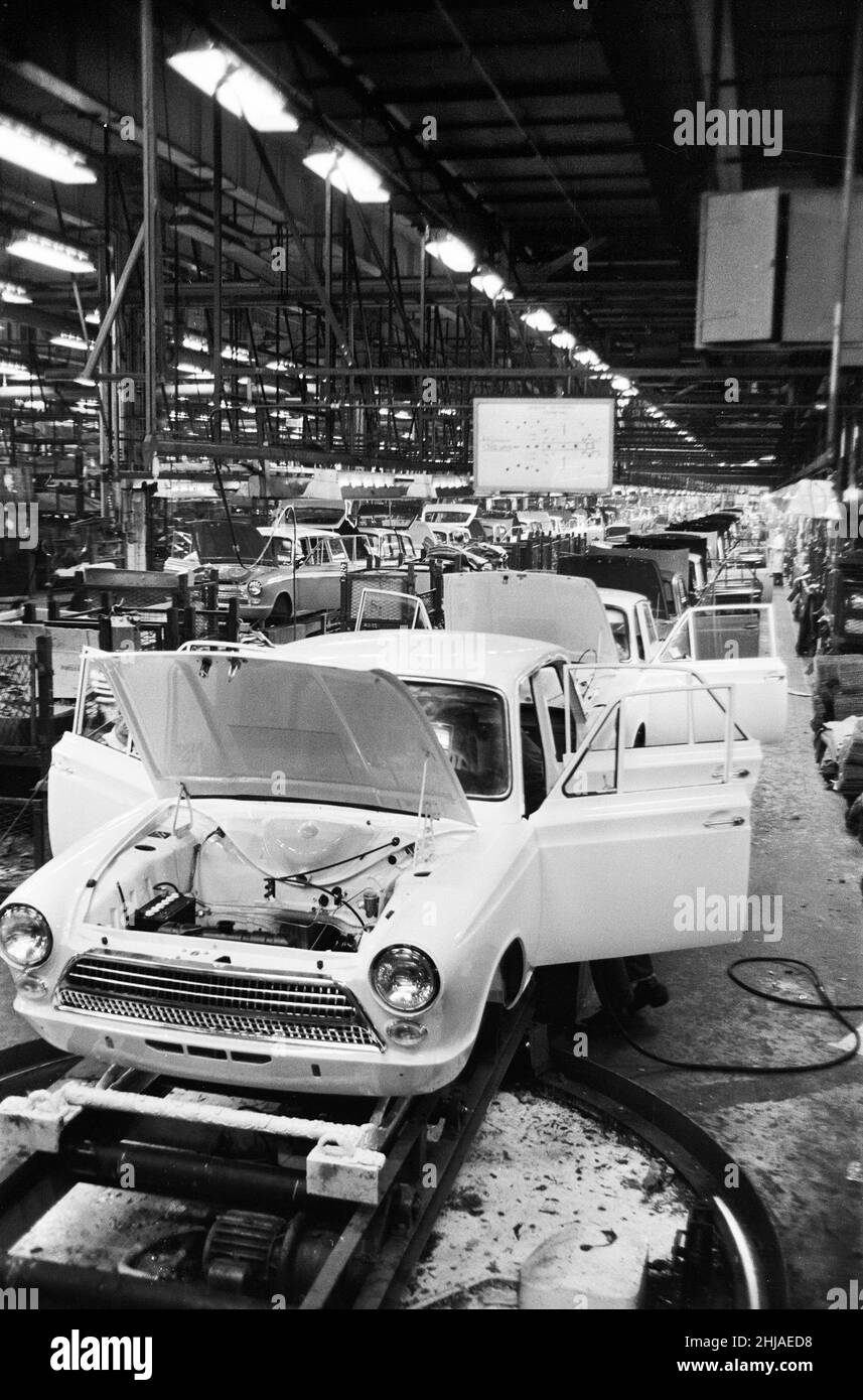 General motors factory Black and White Stock Photos & Images - Alamy