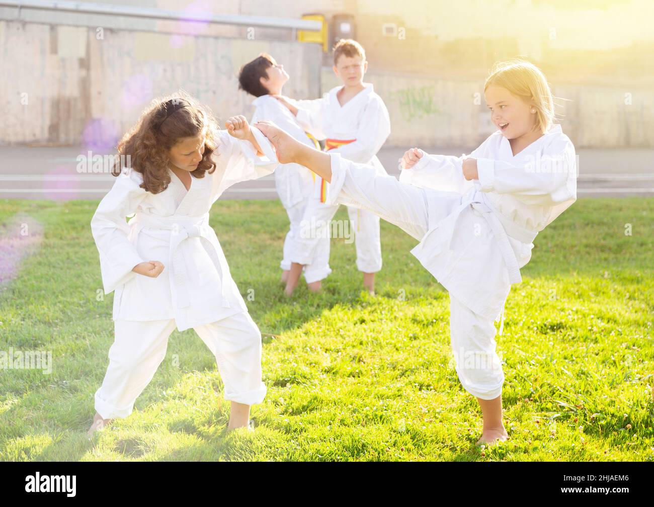 Children karate competition hi-res stock photography and images - Alamy