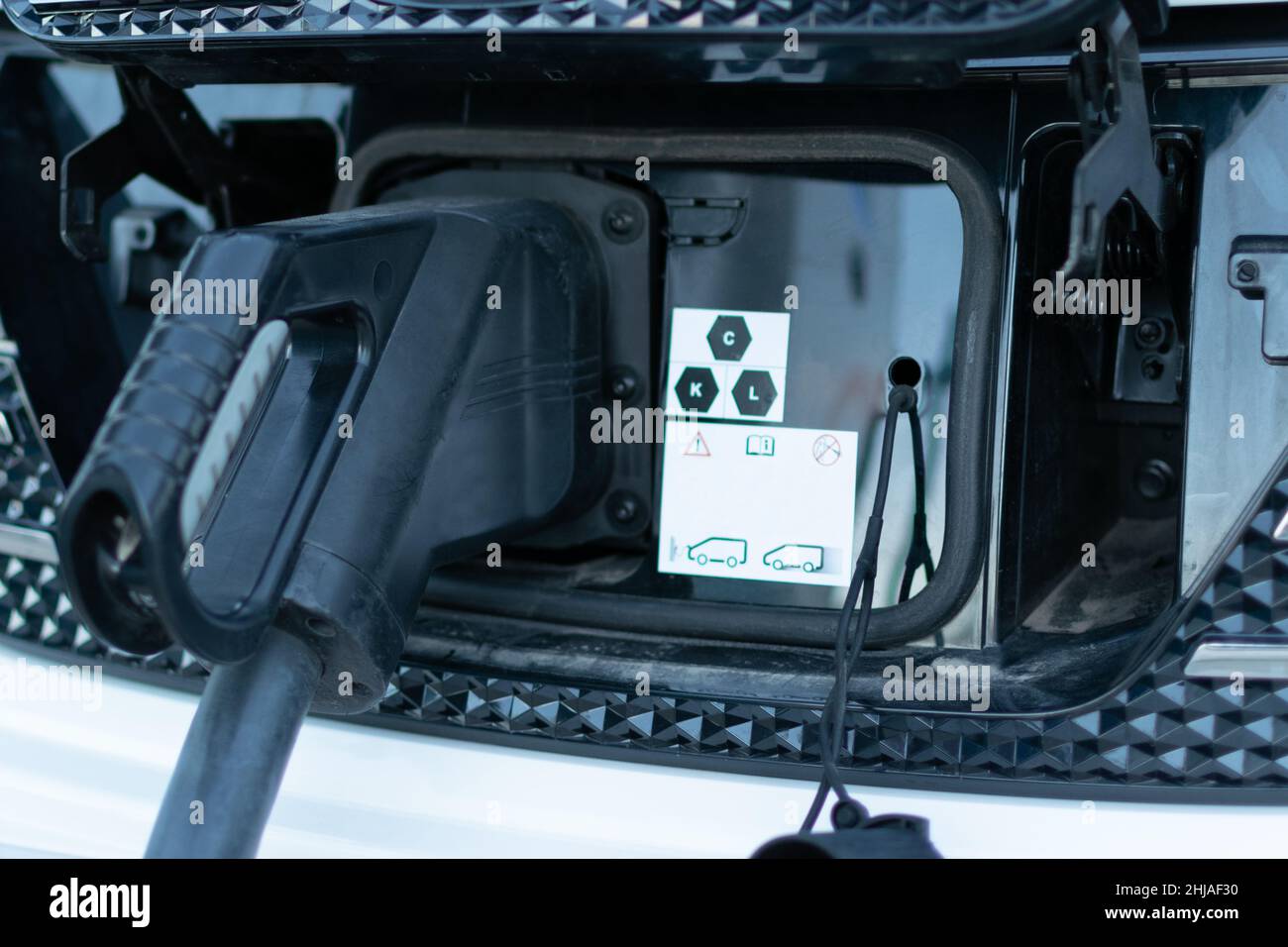 Electric car battery floor hi-res stock photography and images - Alamy Electric car battery floor hi-res stock photography and images - Alamy