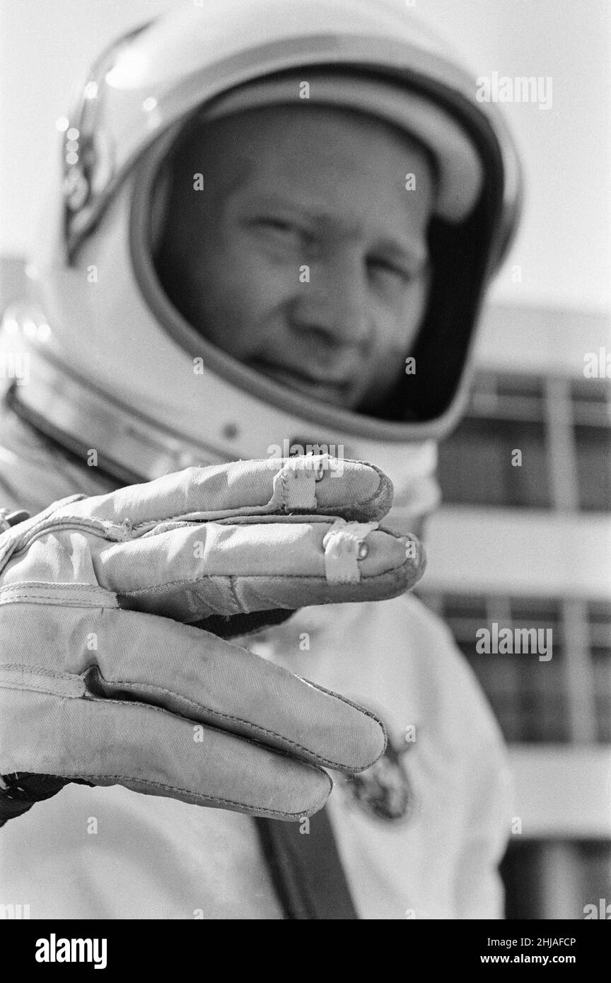 Lyndon b johnson space center Black and White Stock Photos & Images - Alamy
