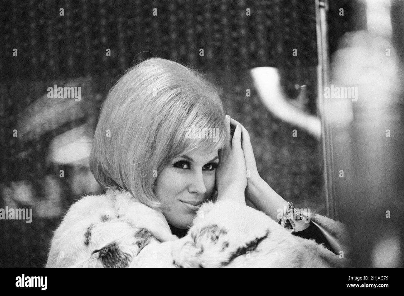 Dusty springfield 1960s hi-res stock photography and images - Alamy