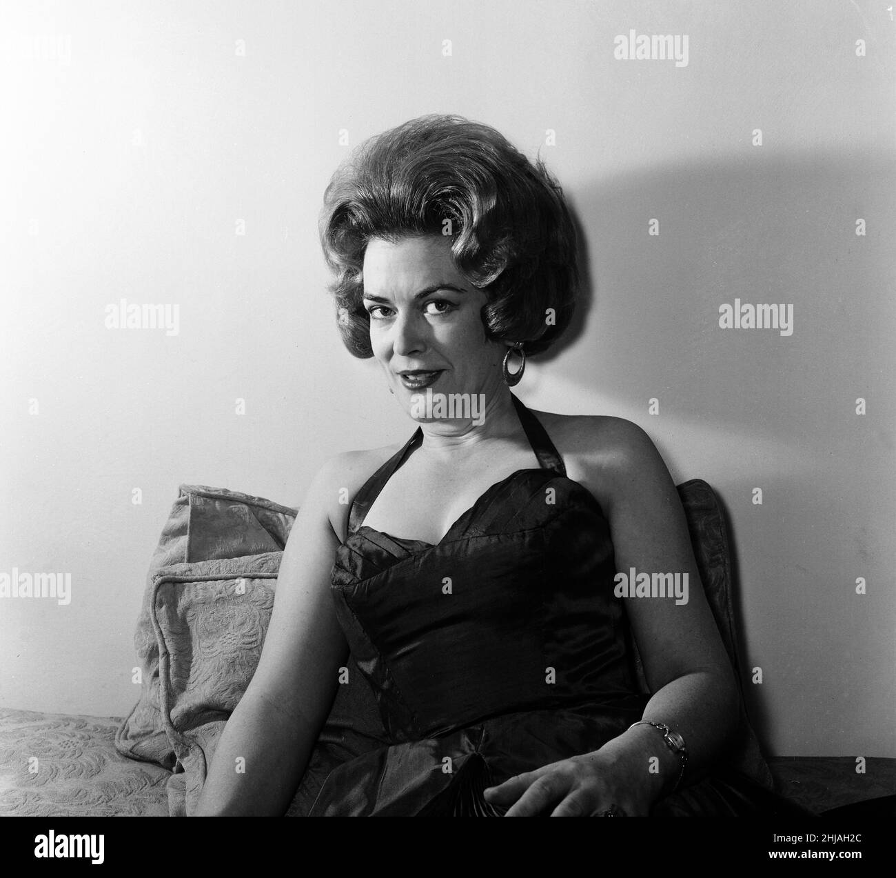 Avis Scott, ex-BBC TV Announcer, who was sacked for being 'too ...