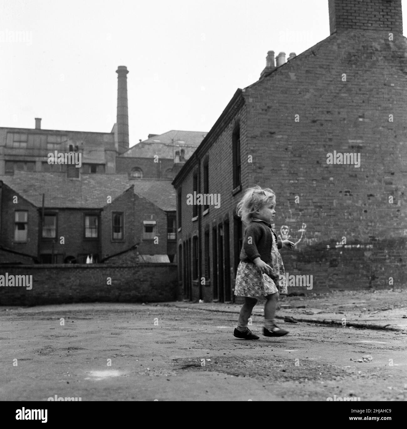 Slum areas of Leicester. 18th October 1963 Stock Photo - Alamy