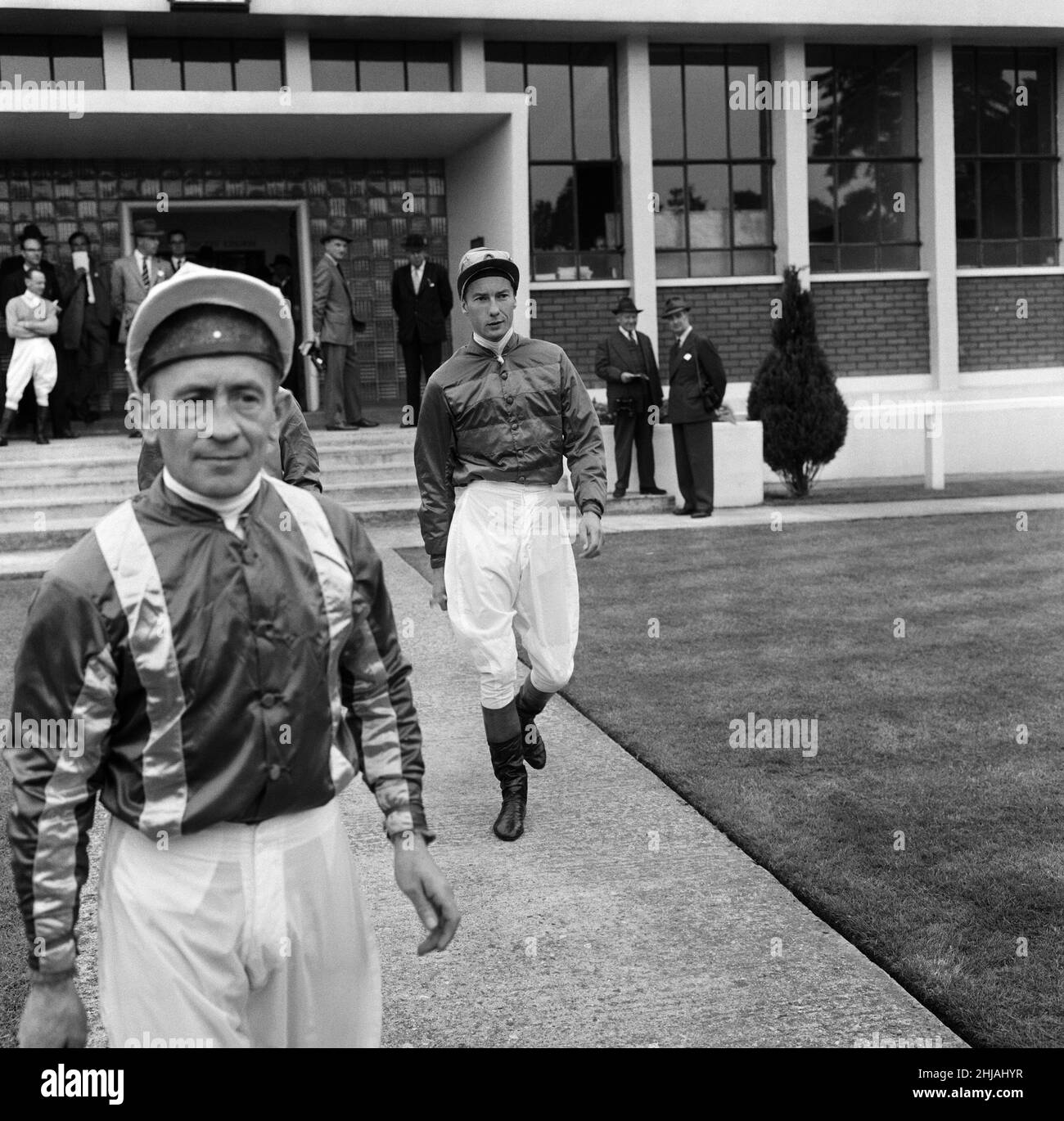 Racing at Windsor race course. Lester Piggott rides again after a two ...