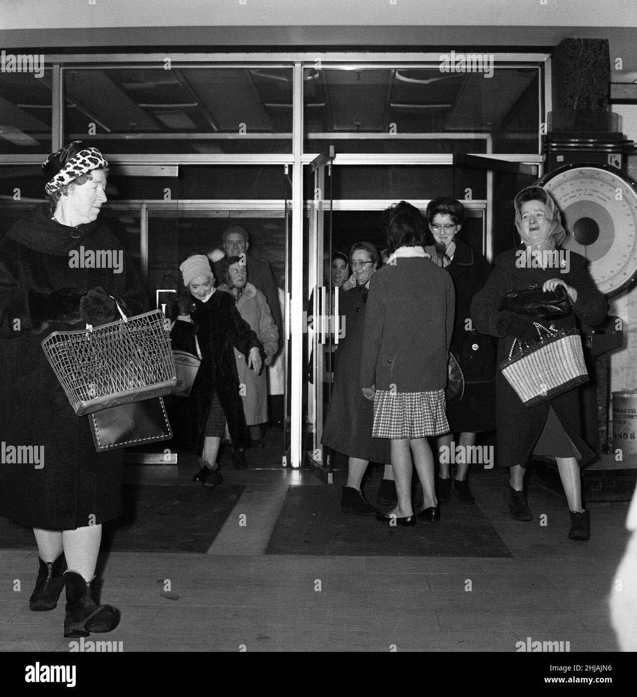 January sales at Lewis's Department store in Manchester. 2nd January ...