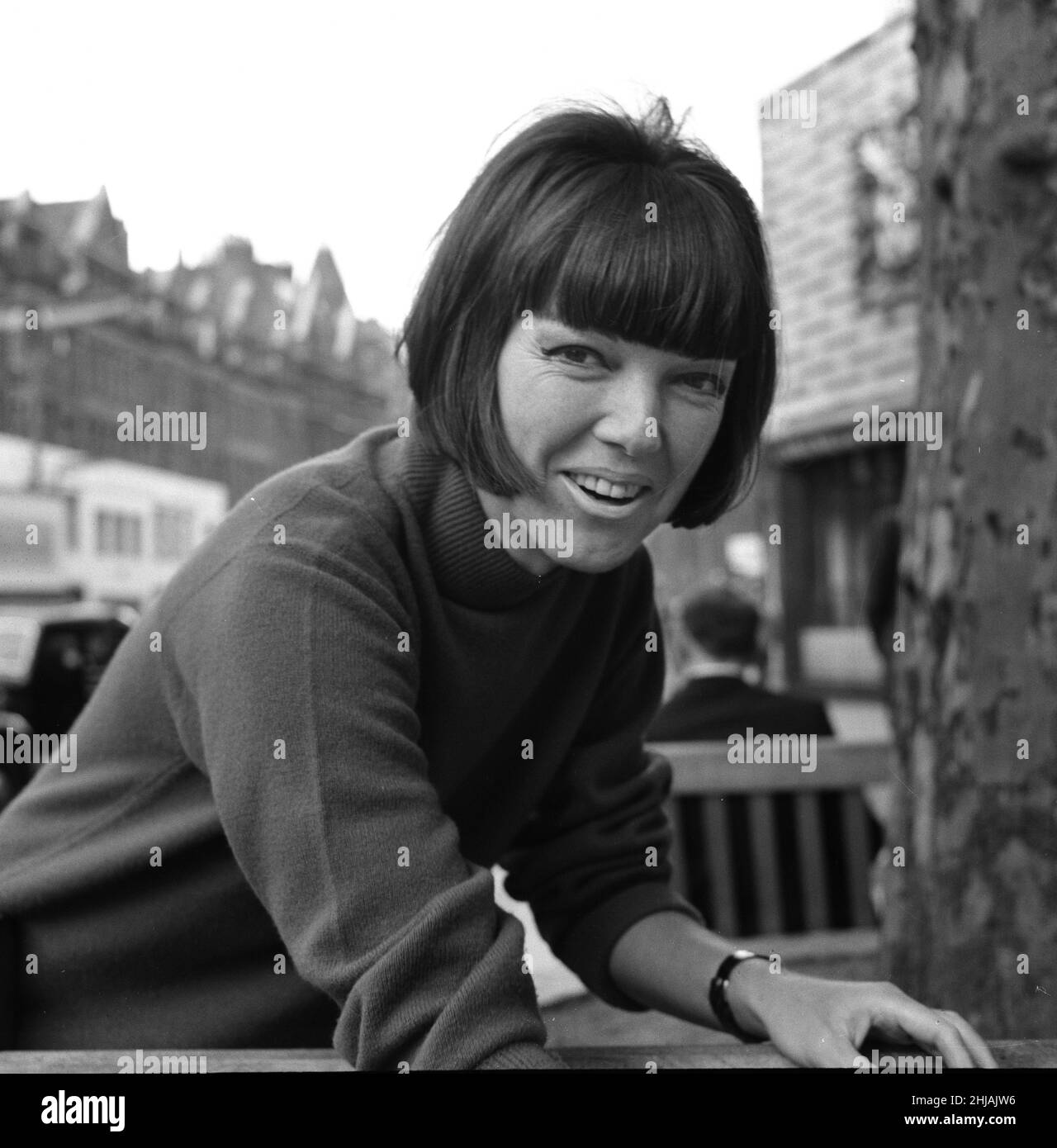 Mary quant 1960s hi-res stock photography and images - Alamy