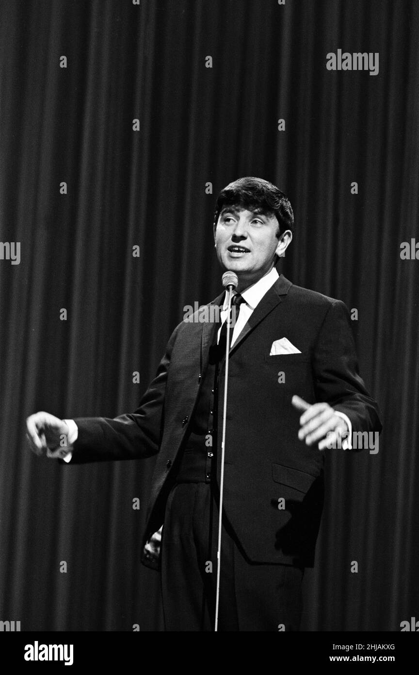 1960s comedian comedy entertainment Black and White Stock Photos ...