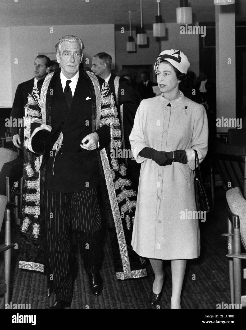 Anthony eden queen elizabeth ii hi-res stock photography and images - Alamy