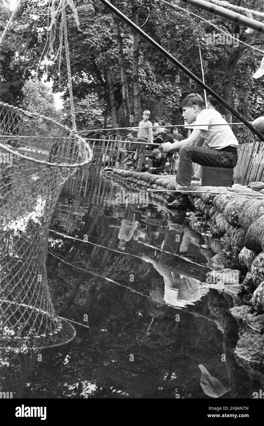 August 11 1963 Black and White Stock Photos & Images - Alamy